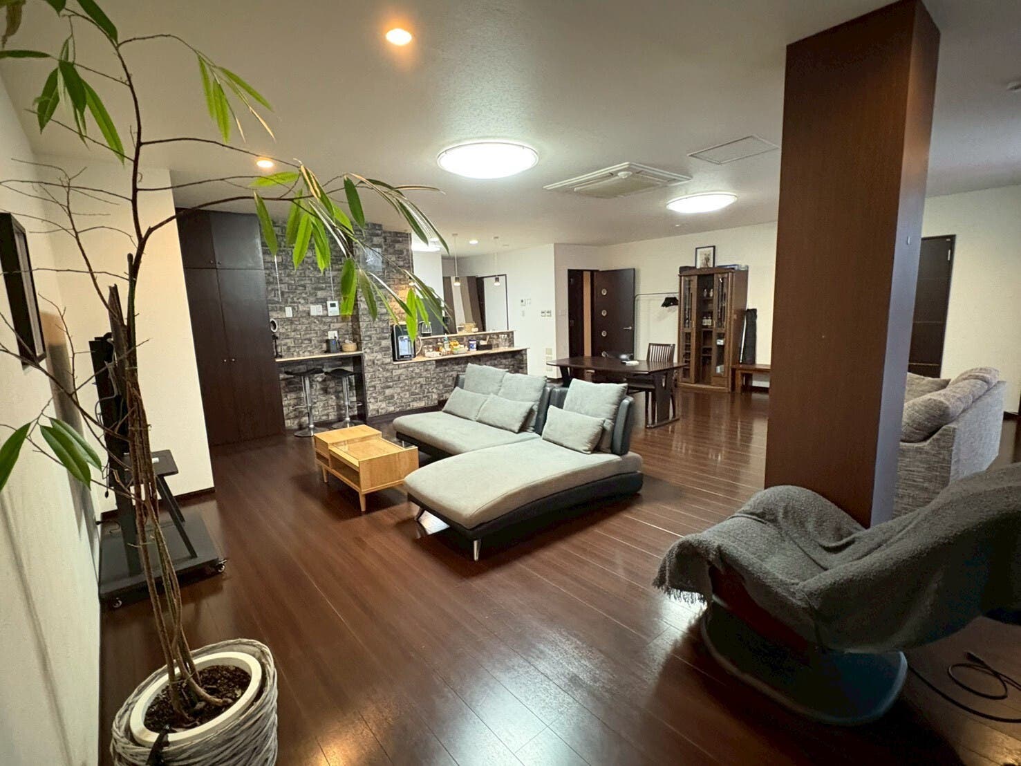 【20人規模】商店街直結/全面ガラス(2.3m×14m)のゴージャス空間の写真5