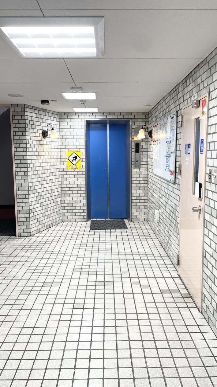 名古屋駅5分｜2部屋構成｜会議室＋リビング控室付き｜最大10名・Wi-Fi完備　700円/時間から利用可能⭐の写真13