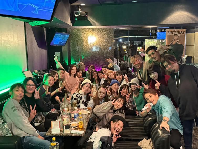 《心斎橋駅近/広々》高級BAR完全貸切可・各種パーティーに/カラオケ無料・ダーツLIVE2あり/飲み放題990円!/結婚式２次会の写真13