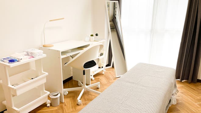 【新大阪4分】静かな完全個室レンタルサロン💎全設備無料貸出💎エステ整体ネイル着替えメイクの写真1