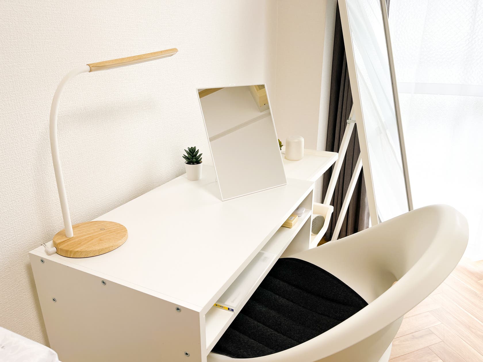 【新大阪4分】静かな完全個室レンタルサロン💎全設備無料貸出💎エステ整体ネイル着替えメイクの写真2