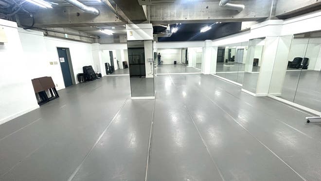 【 100㎡】【東中野駅8分・落合駅6分】ダンス/撮影/演劇/会議、2面の巨大鏡、光ネット、更衣室有の写真6