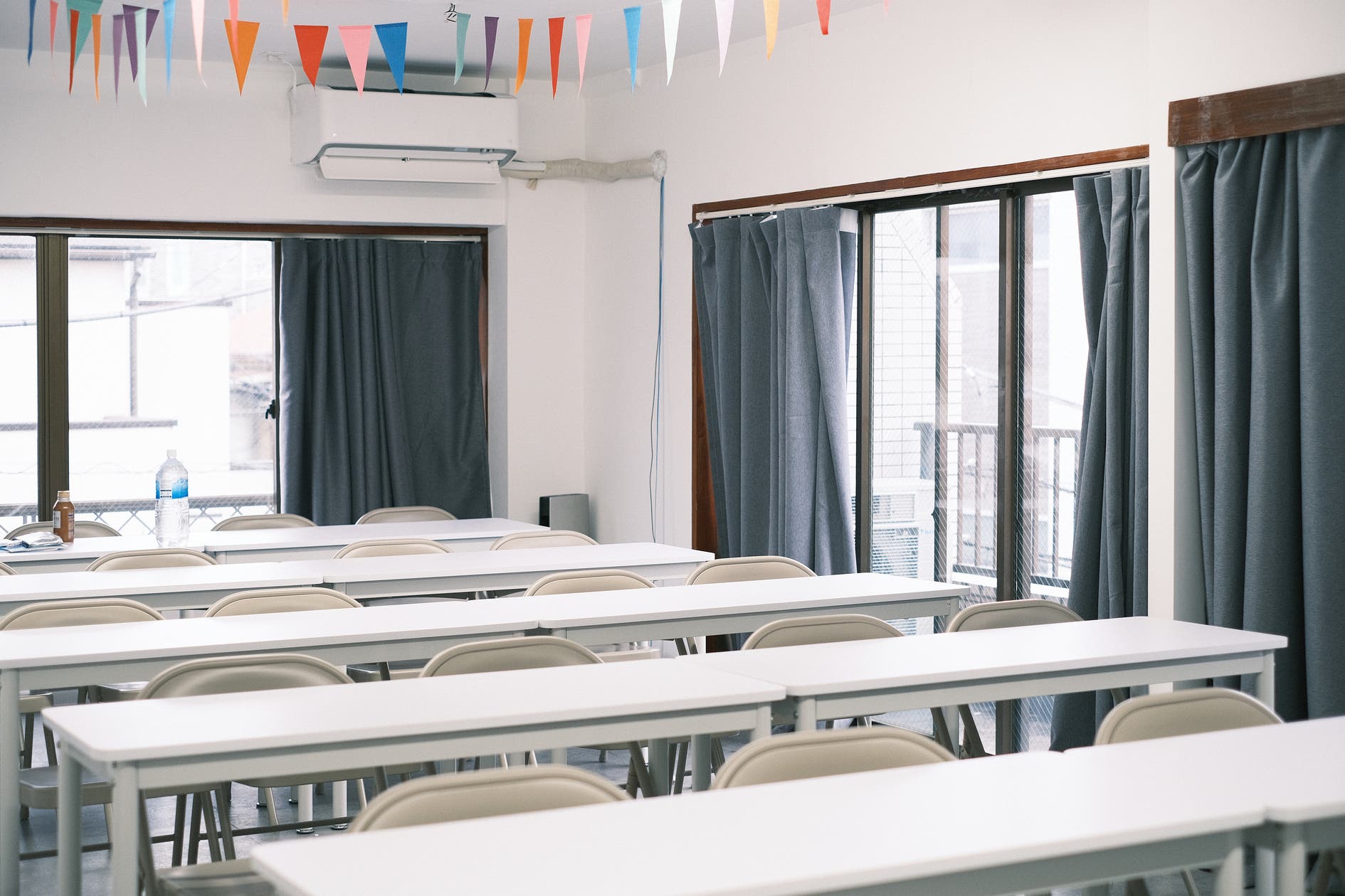 高田馬場駅から徒歩8分の貸し教室の写真1