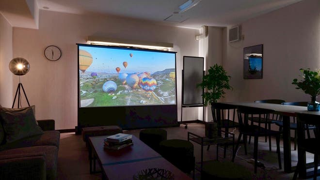 《駅近4分🚃》最大20名🎉100㌅巨大スクリーン🆗飲食🆗会議/懇親会/ビジネス利用に最適💻の写真6