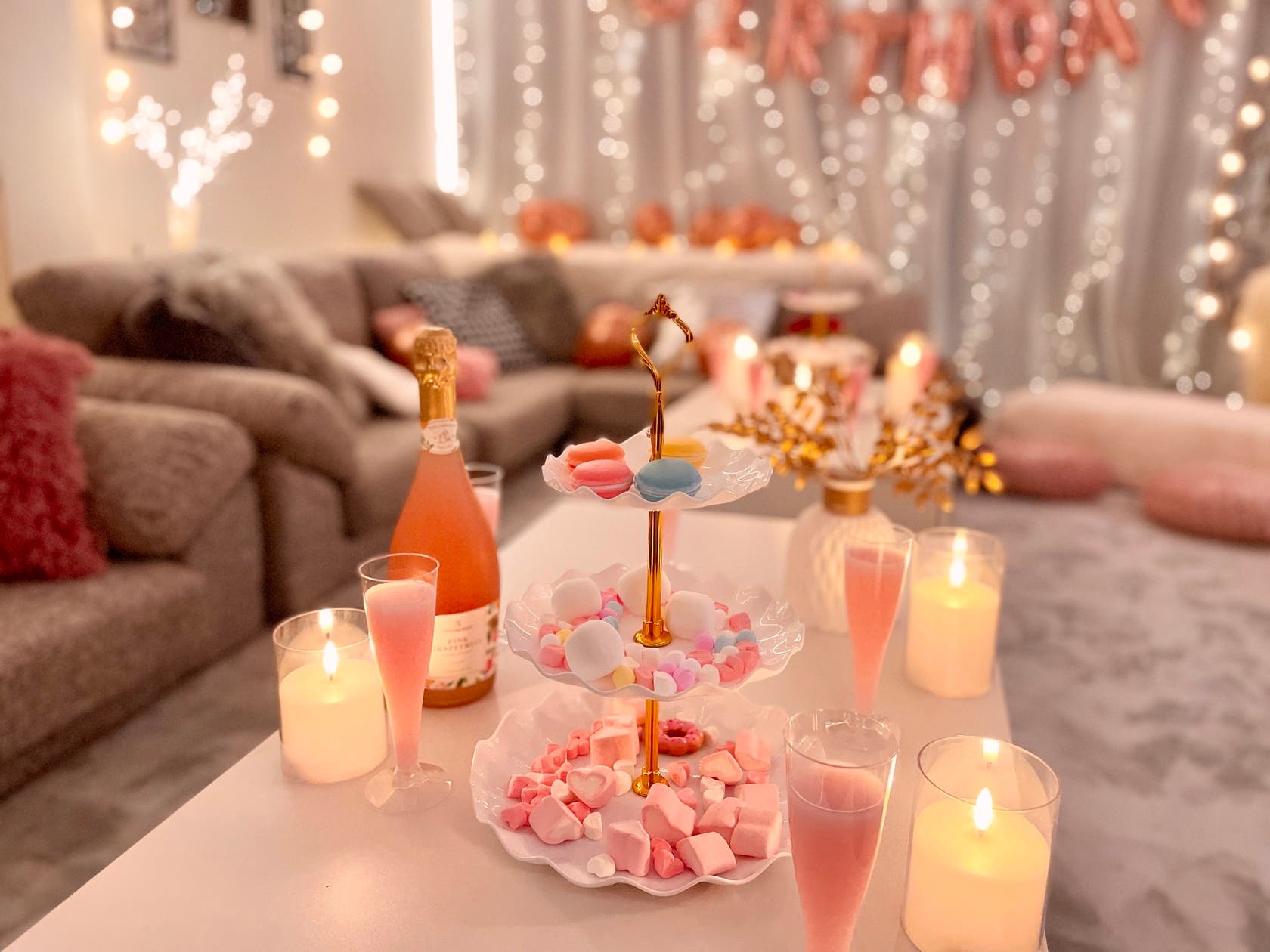 西中島南方1分✨ふかふかマットレス🤍学生特典🎁 デート💕女子会🥂大迫力100㌅映画鑑賞／Switch🎮お子様連れの写真15