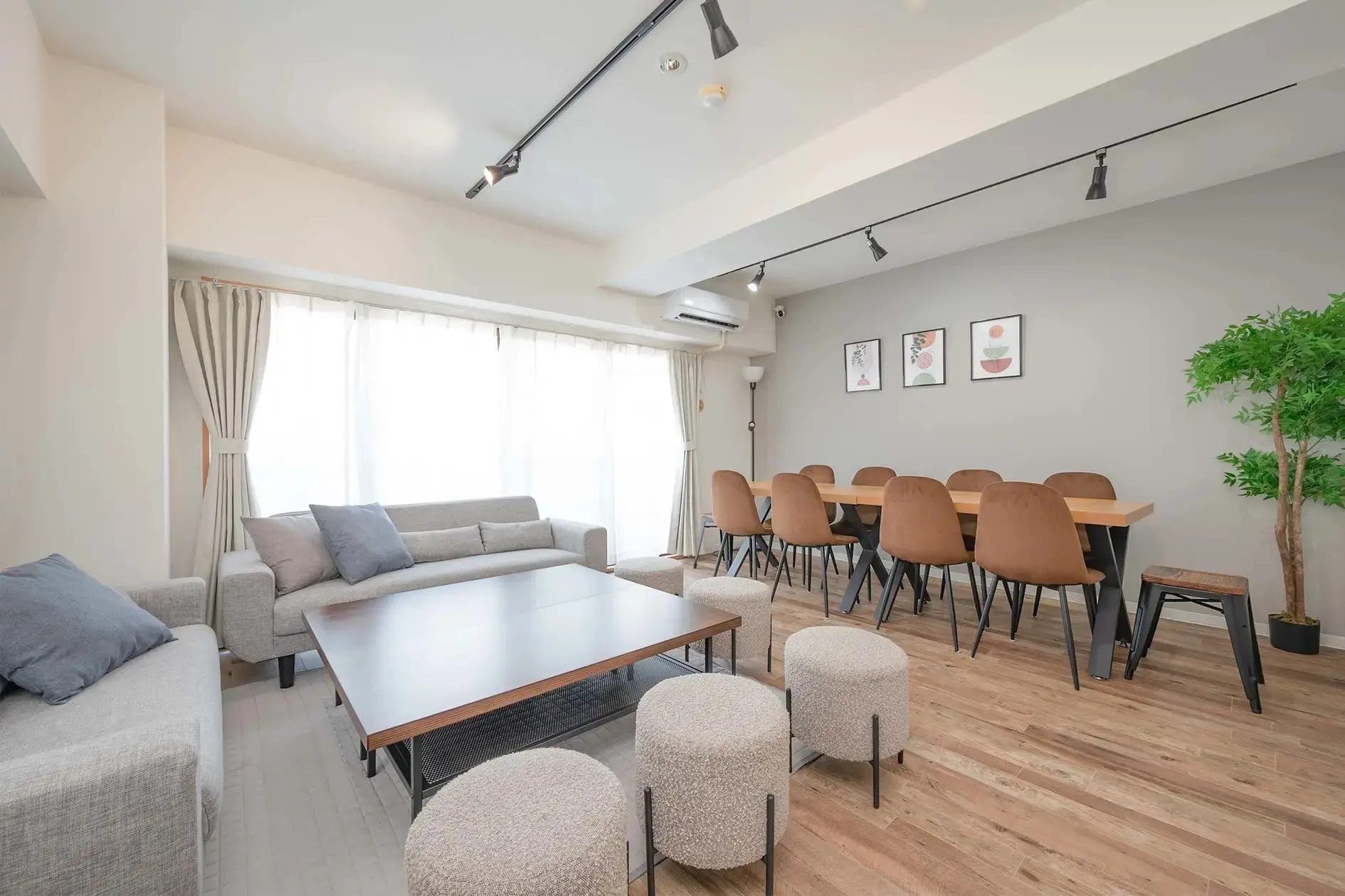 ＜Dear京都＞24H🈺Wi-Fi📶モニター🖥️プロジェクター🎥キッチン🍳パーティー/鑑賞会/会議/撮影の写真1