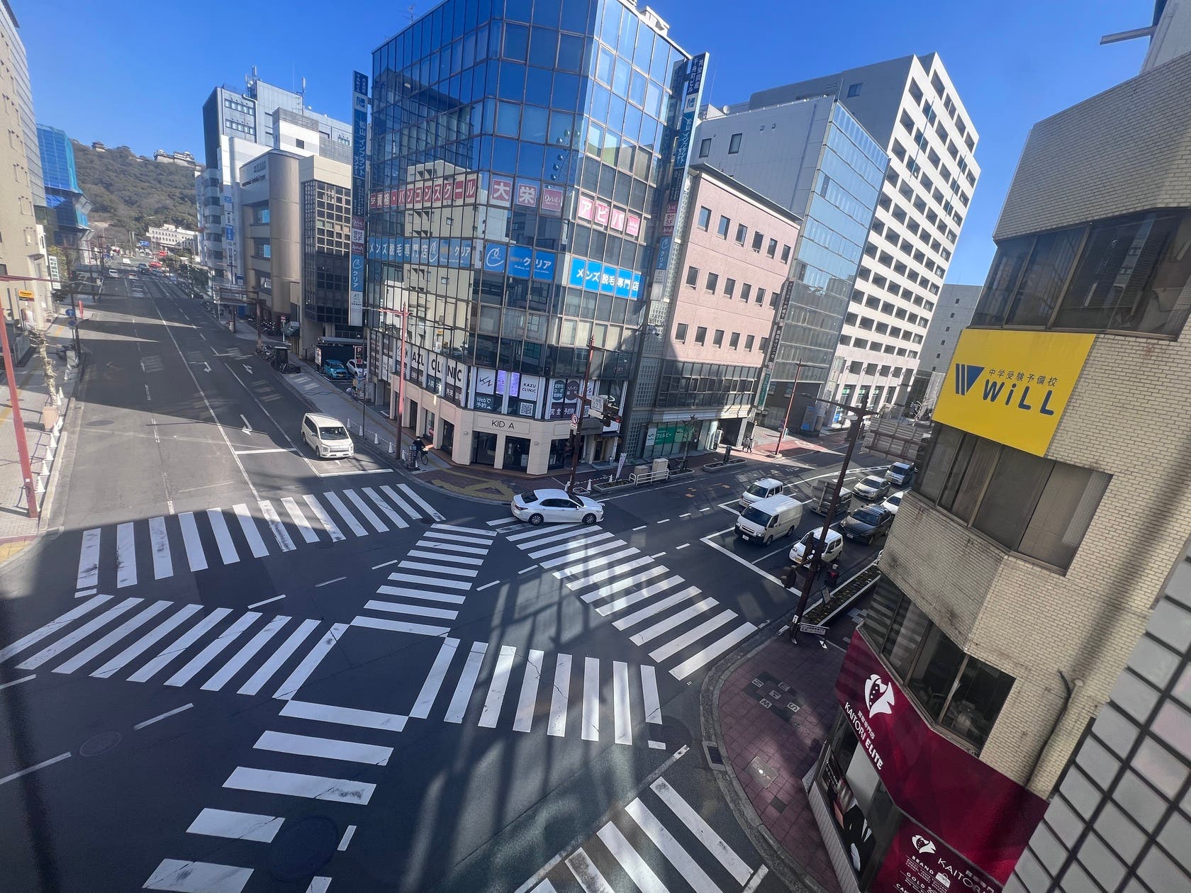 【松山市駅徒歩2分】城を望む開放感。Wi-Fi・モニター完備の教育ラボで、会議もワークショップも。当日予約・手ぶらOK！の写真8