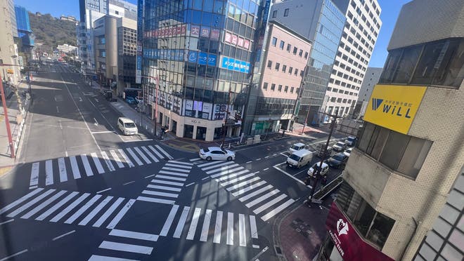 【松山市駅徒歩2分】城を望む開放感。Wi-Fi・モニター完備の教育ラボで、会議もワークショップも。当日予約・手ぶらOK!の写真8