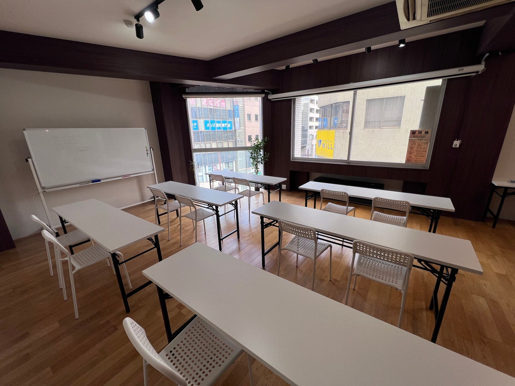 【松山市駅徒歩2分】城を望む開放感。Wi-Fi・モニター完備の教育ラボで、会議もワークショップも。当日予約・手ぶらOK！の写真7
