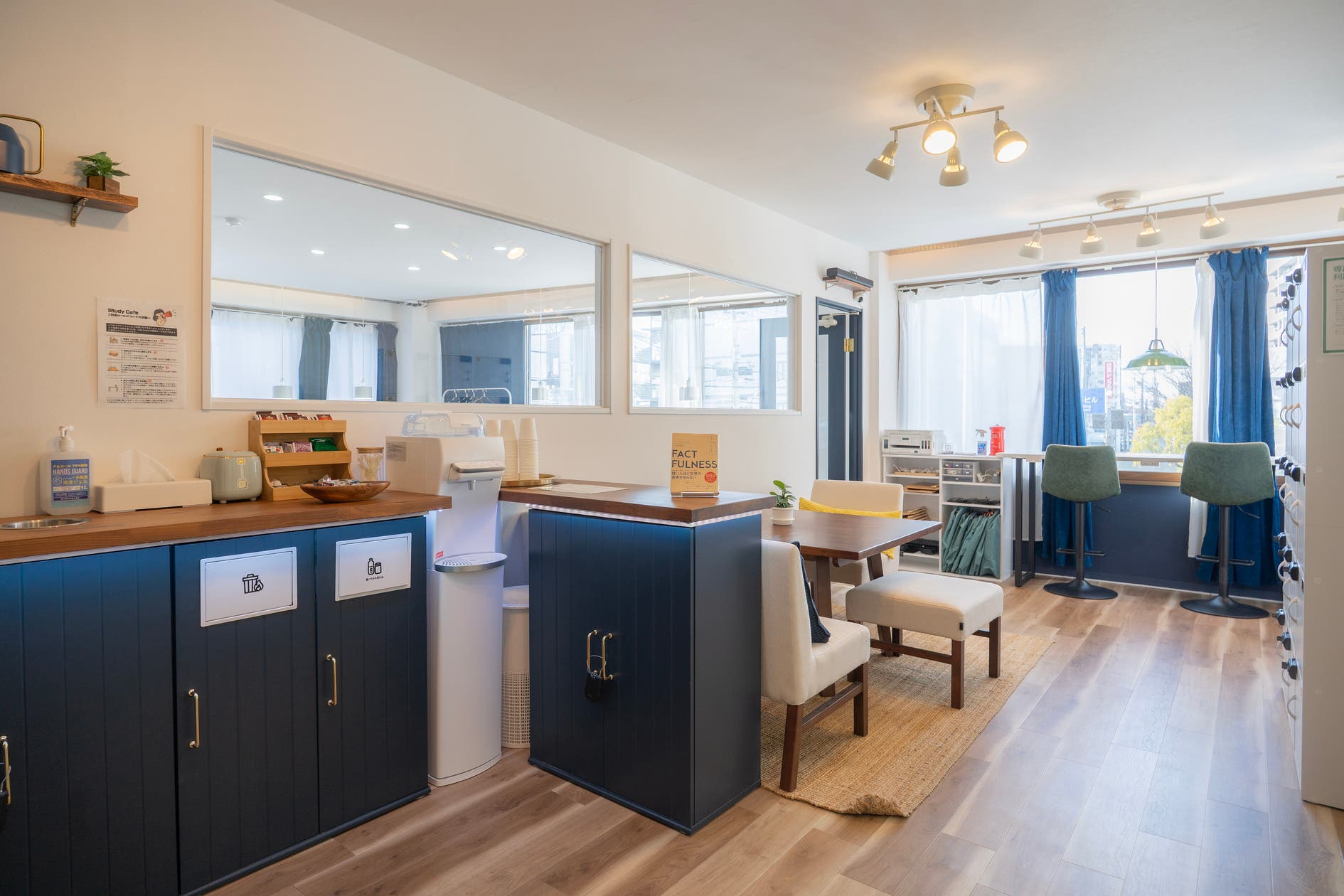 SEIKA STUDY CAFE ｜カフェのように心地よく集中できるスペースの写真1
