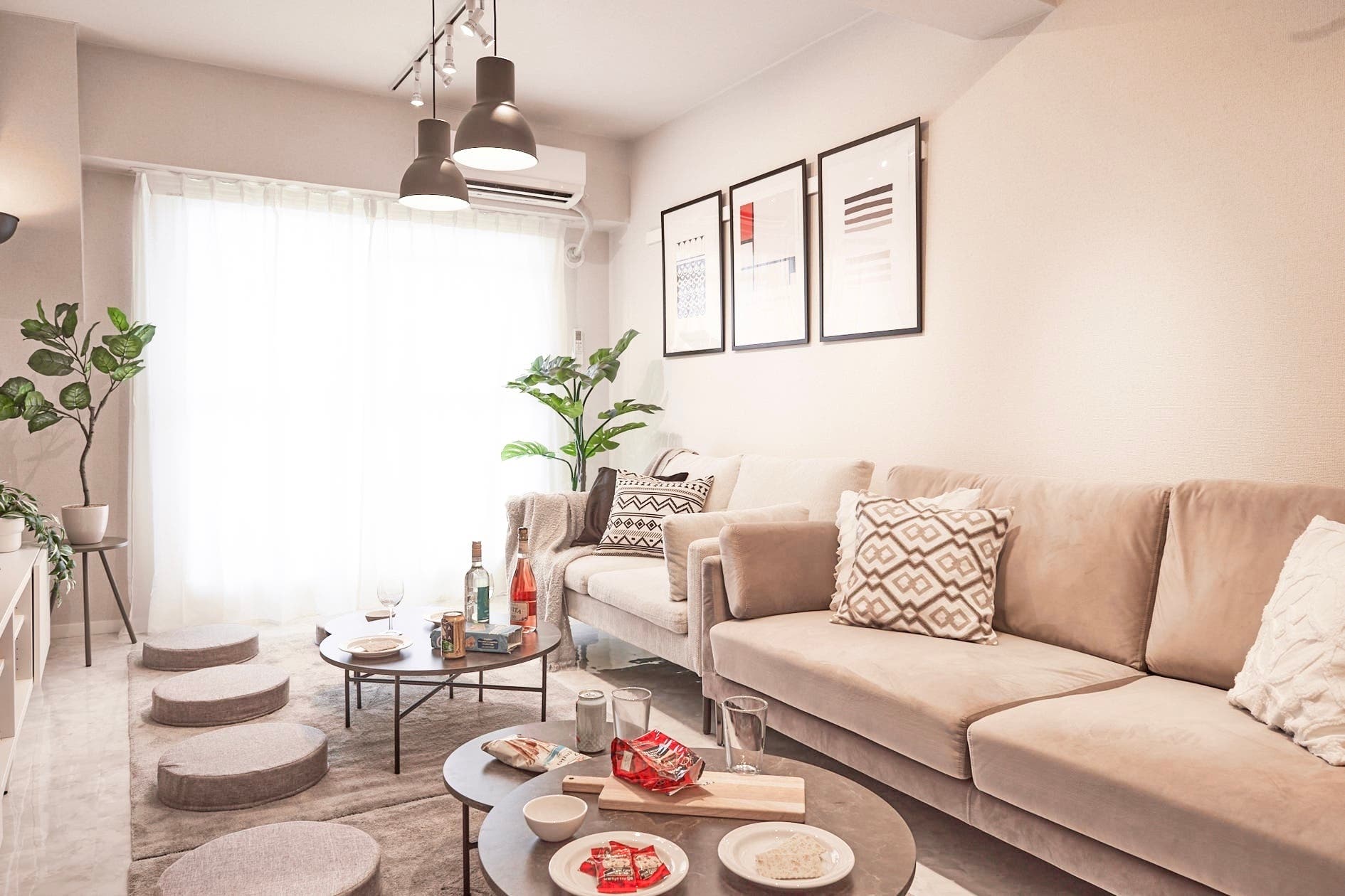 【伏見駅1分】最大16名✨高速光回線&大型モニター🎥備品充実で幅広い用途に最適！綺麗でおしゃれなお部屋で楽しくパーティー💕の写真2