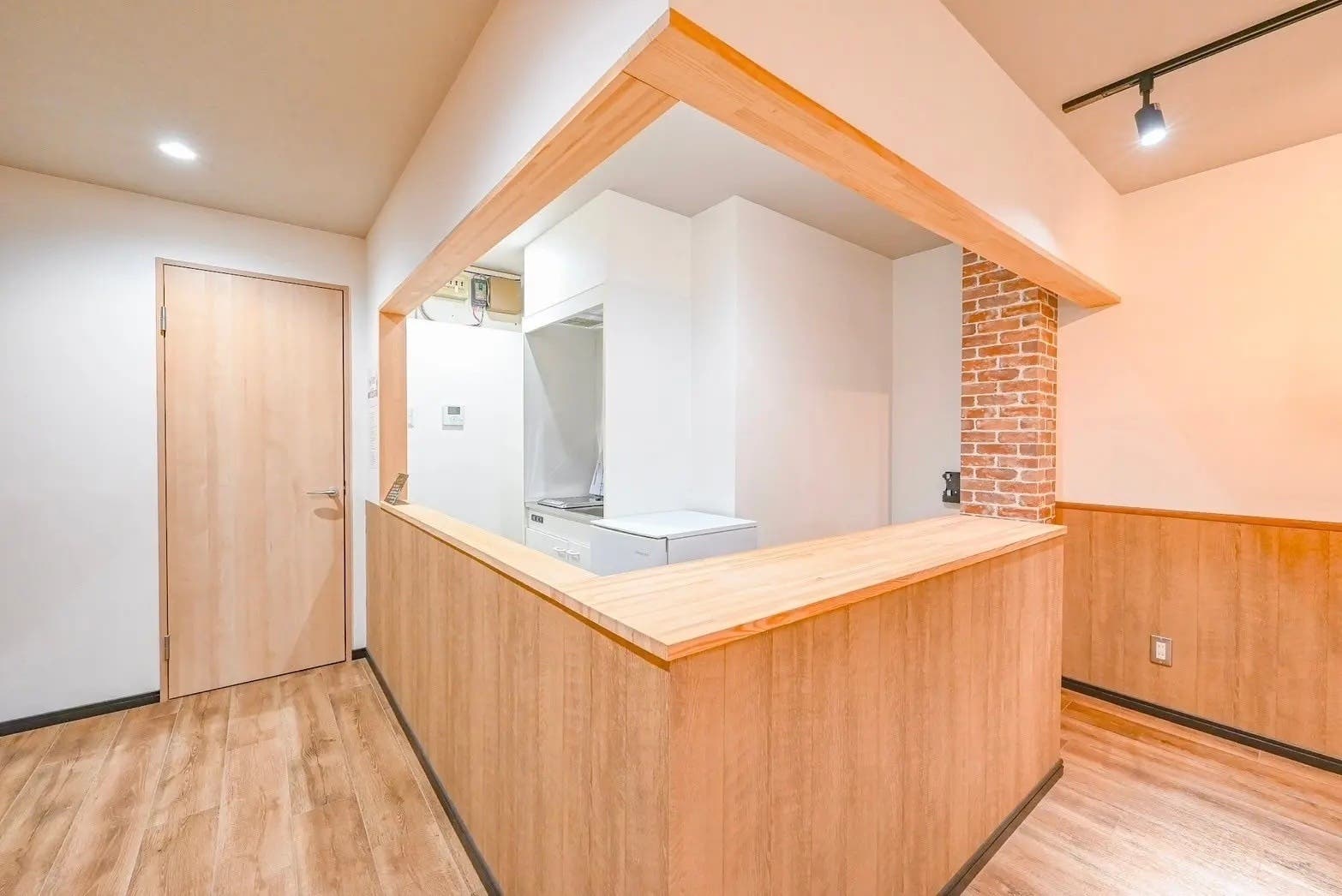 ＜Dear京都西＞西大路駅徒歩3分🚃24H🈺Wi-Fi📶プロジェクター🎥キッチン🍳パーティー/オフ会/会議/ゲームの写真6