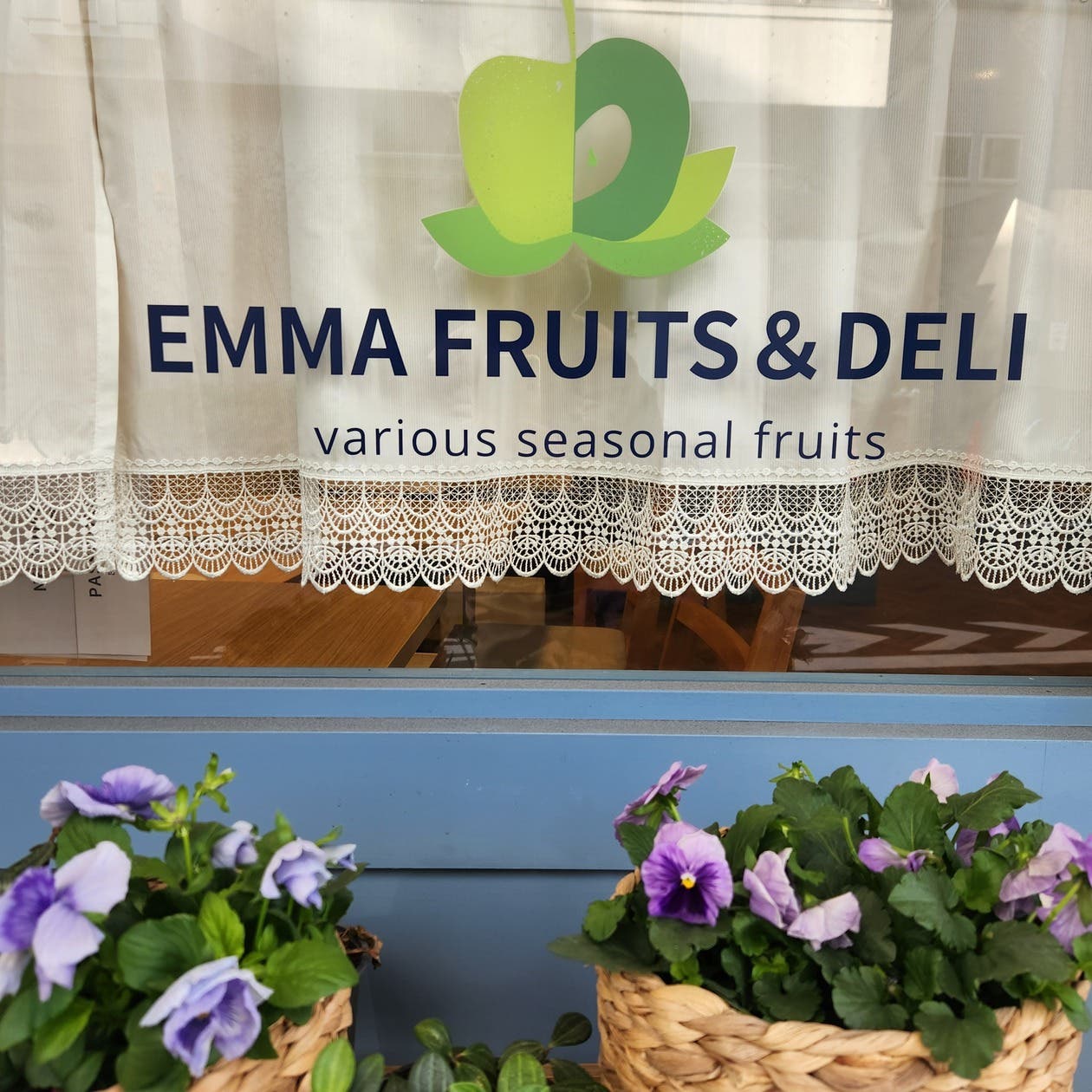 中野駅から徒歩5分のフルーツカフェの写真2