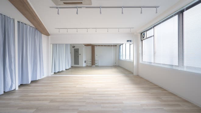【NEW】堺東駅4分!ダンス・ヨガ・フィットネスに!個人・レッスン・振付特化スタジオ!きれいに撮影できるハイスペックLED搭載!の写真1