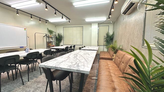 NEW【八丁堀駅2分!宝町駅3分!】最大24名着席/無料Wifi/会議・撮影・女子会・ボドゲ・パーティ・商談等!飲食🍺🍷可!の写真5