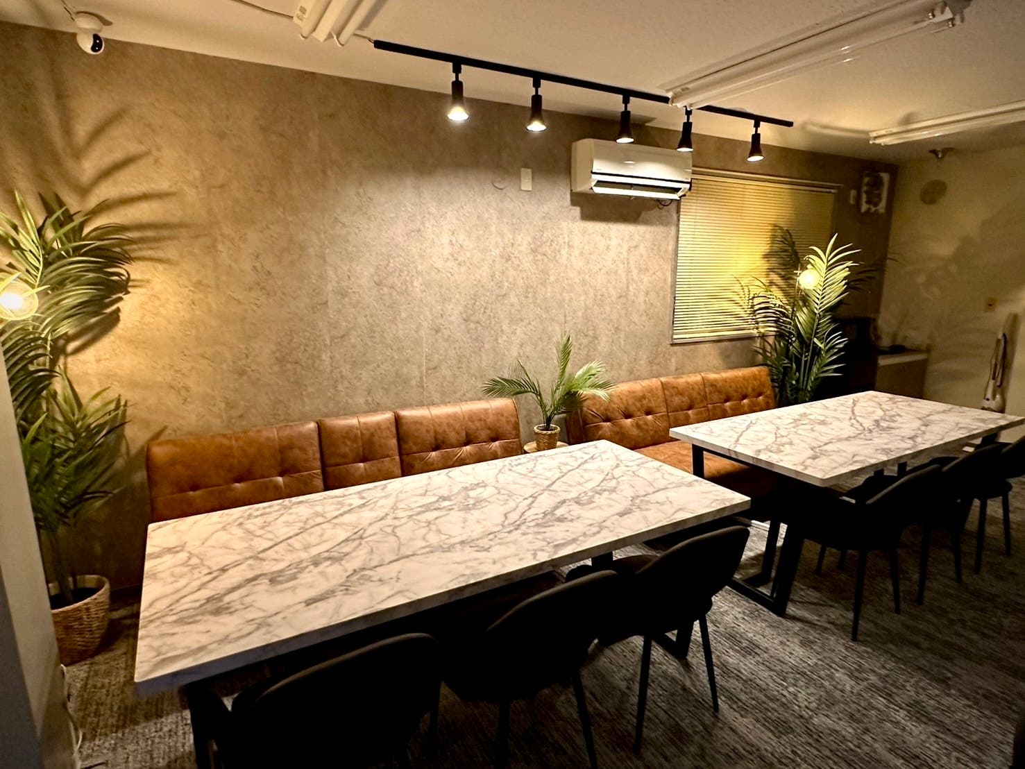 NEW【八丁堀駅2分！宝町駅3分！】最大24名着席/無料Wifi/会議・撮影・女子会・ボドゲ・パーティ・商談等！飲食🍺🍷可！の写真10