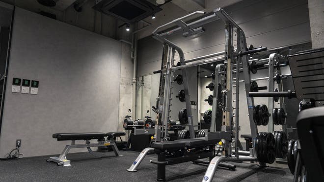 6種類のマシンを完備!渋谷駅【徒歩5分】&天井高3m超|上質でラグジュアリーな極上空間の写真3