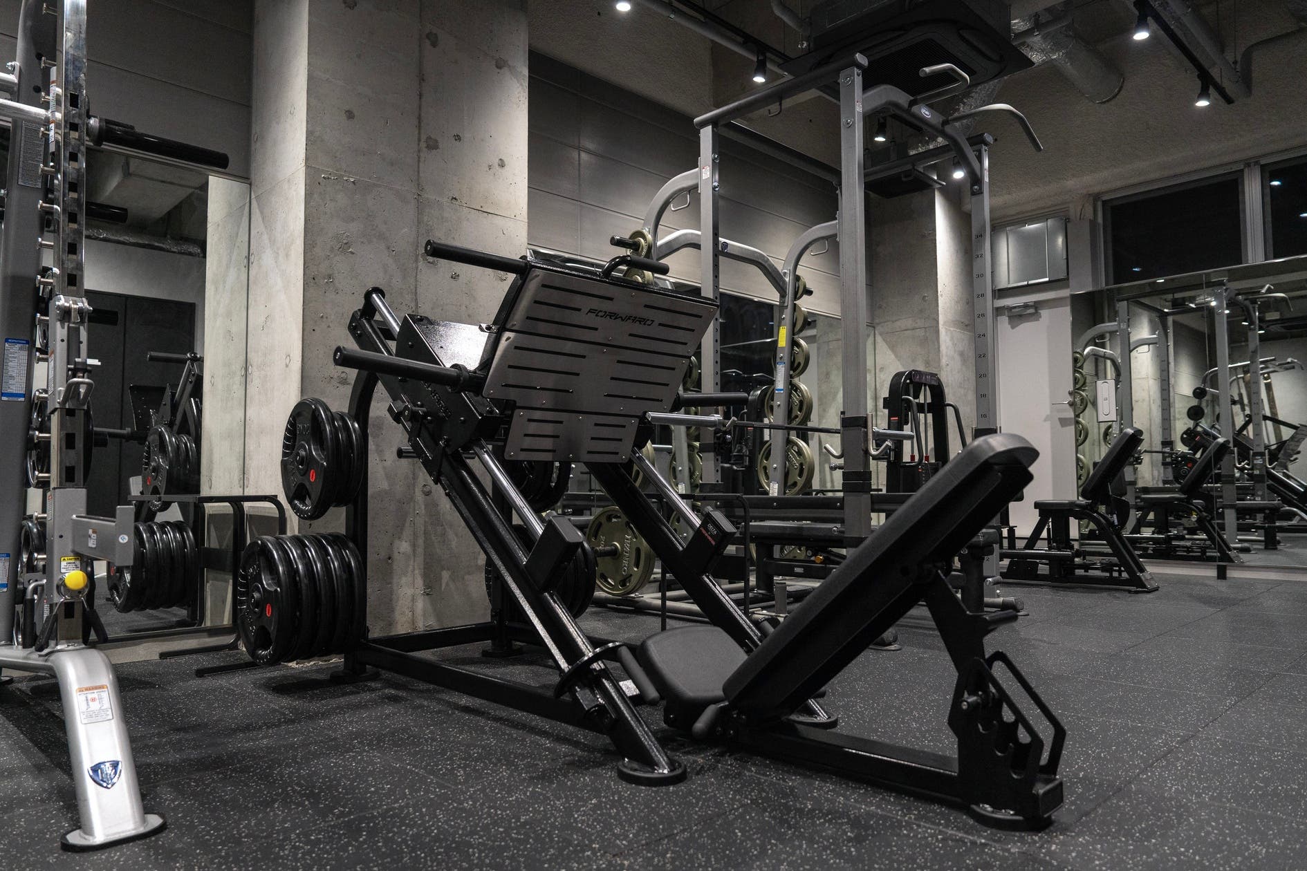 ６種類のマシンを完備！渋谷駅【徒歩5分】＆天井高３m超｜上質でラグジュアリーな極上空間の写真5