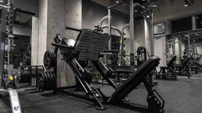 6種類のマシンを完備!渋谷駅【徒歩5分】&天井高3m超|上質でラグジュアリーな極上空間の写真5