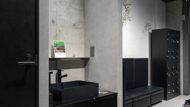 6種類のマシンを完備!渋谷駅【徒歩5分】&天井高3m超|上質でラグジュアリーな極上空間の写真12