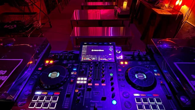 下北沢駅徒歩3分!最上階4階!窓が多く風通しも良く眺望も良し✨の写真4