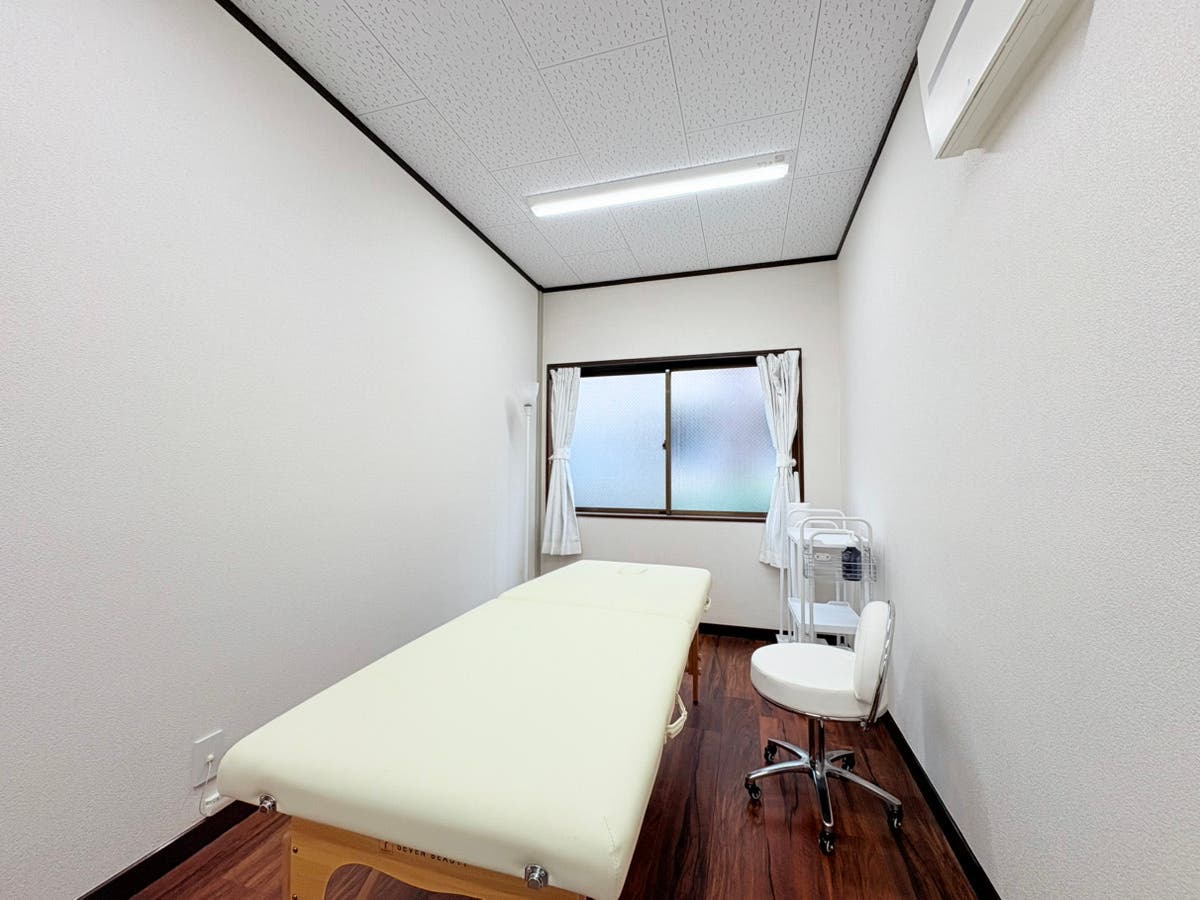 🎊【New】オープン🎊【人形町6分/茅場町5分】🚶‍♂️完全個室の北欧風サロン🏠静かで使いやすく、初めてでも安心の写真2