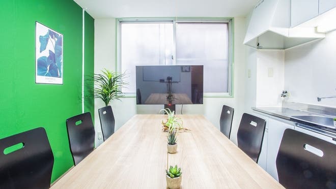 【蒲田駅2分!8名】綺麗な室内!WiFi・大型モニター・ホワイトボード全て無料!ふれあい貸し会議室 蒲田B-GreenAce1の写真3