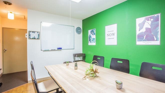 【蒲田駅2分!8名】綺麗な室内!WiFi・大型モニター・ホワイトボード全て無料!ふれあい貸し会議室 蒲田B-GreenAce1の写真5