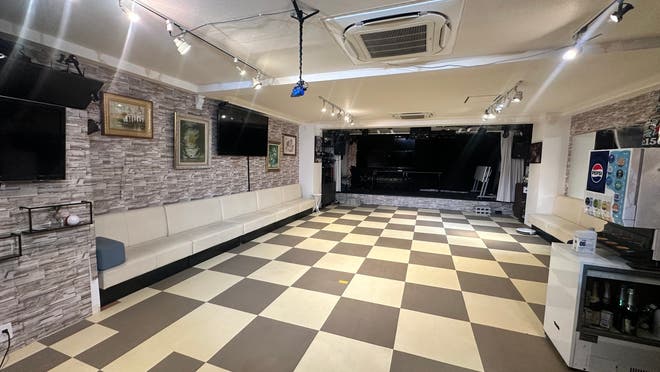 DJ・講演・レッスンまで対応する多機能イベント空間の写真1