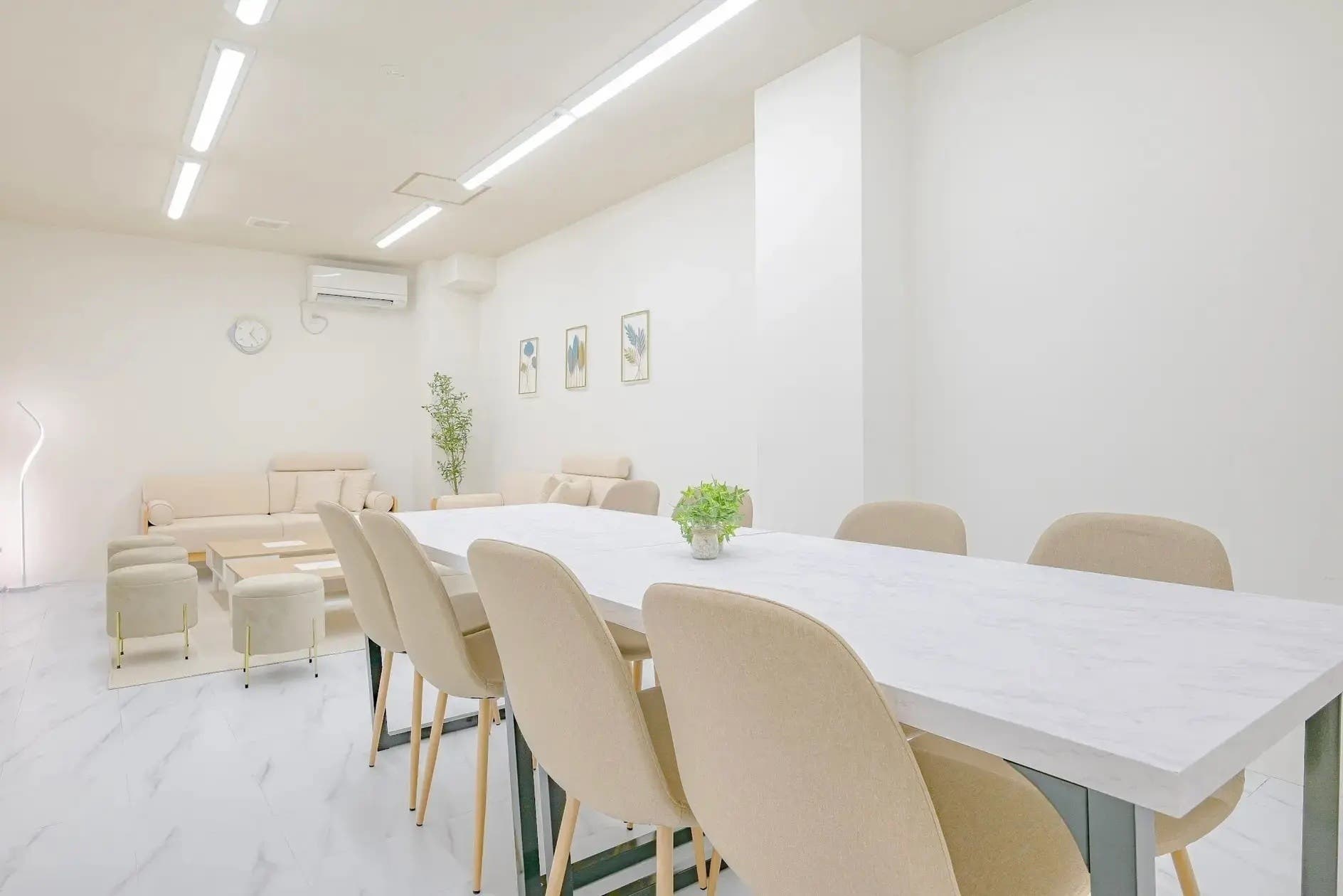 ＜Dear京都四条＞駅徒歩5分🚃24H🈺Wi-Fi📶プロジェクター🎥モニター🖥️鑑賞会/オフ会/懇親会/撮影の写真15