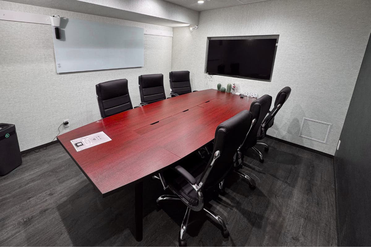 【商談に最適♪港区・赤坂の会議室】溜池山王駅徒歩３分！高級感溢れる会議室- 赤坂・溜池山王の貸ペースペチャクチャRoom２の写真1