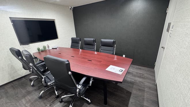 【商談に最適♪港区・赤坂の会議室】溜池山王駅徒歩3分!高級感溢れる会議室- 赤坂・溜池山王の貸ペースペチャクチャRoom2の写真2