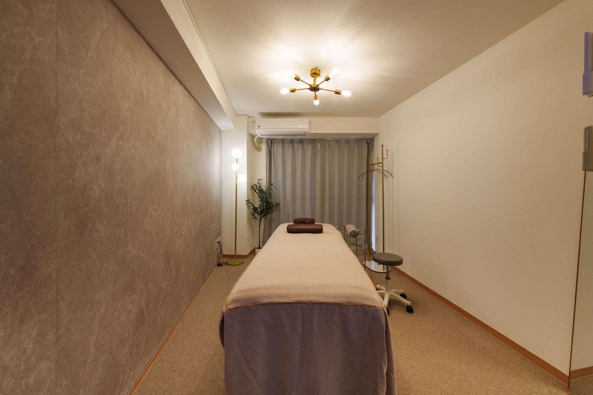 【2026年3月OPEN！！🎊】田町駅でも希少な完全個室の極上サロン✨　プロが手掛けた最高のリラックス空間💛🛌の写真5