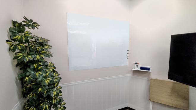 【赤坂見附駅徒歩2分/赤坂駅徒歩4分】10名/高速光Wifi・50インチ大型モニター/ボドゲや楽器練習にも/軽飲食可/靴利用の写真7