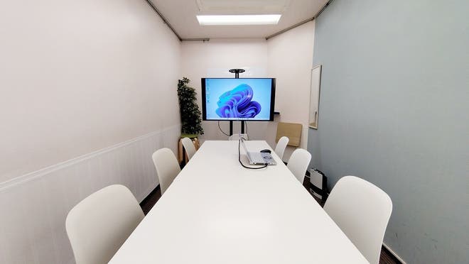 【赤坂見附駅徒歩2分/赤坂駅徒歩4分】10名/高速光Wifi・50インチ大型モニター/ボドゲや楽器練習にも/軽飲食可/靴利用の写真4