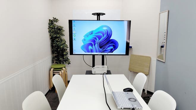 【赤坂見附駅徒歩2分/赤坂駅徒歩4分】10名/高速光Wifi・50インチ大型モニター/ボドゲや楽器練習にも/軽飲食可/靴利用の写真5