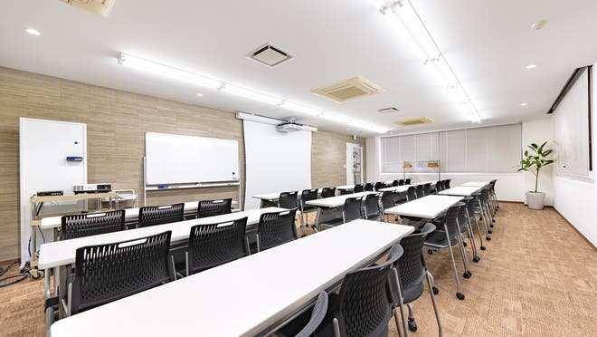 スペモ🏰駒沢大学駅近🚉会議💻セミナー👩🏫研修📖説明会🗣️プロジェクター完備🌟786_TreatWORK駒沢大学の写真1