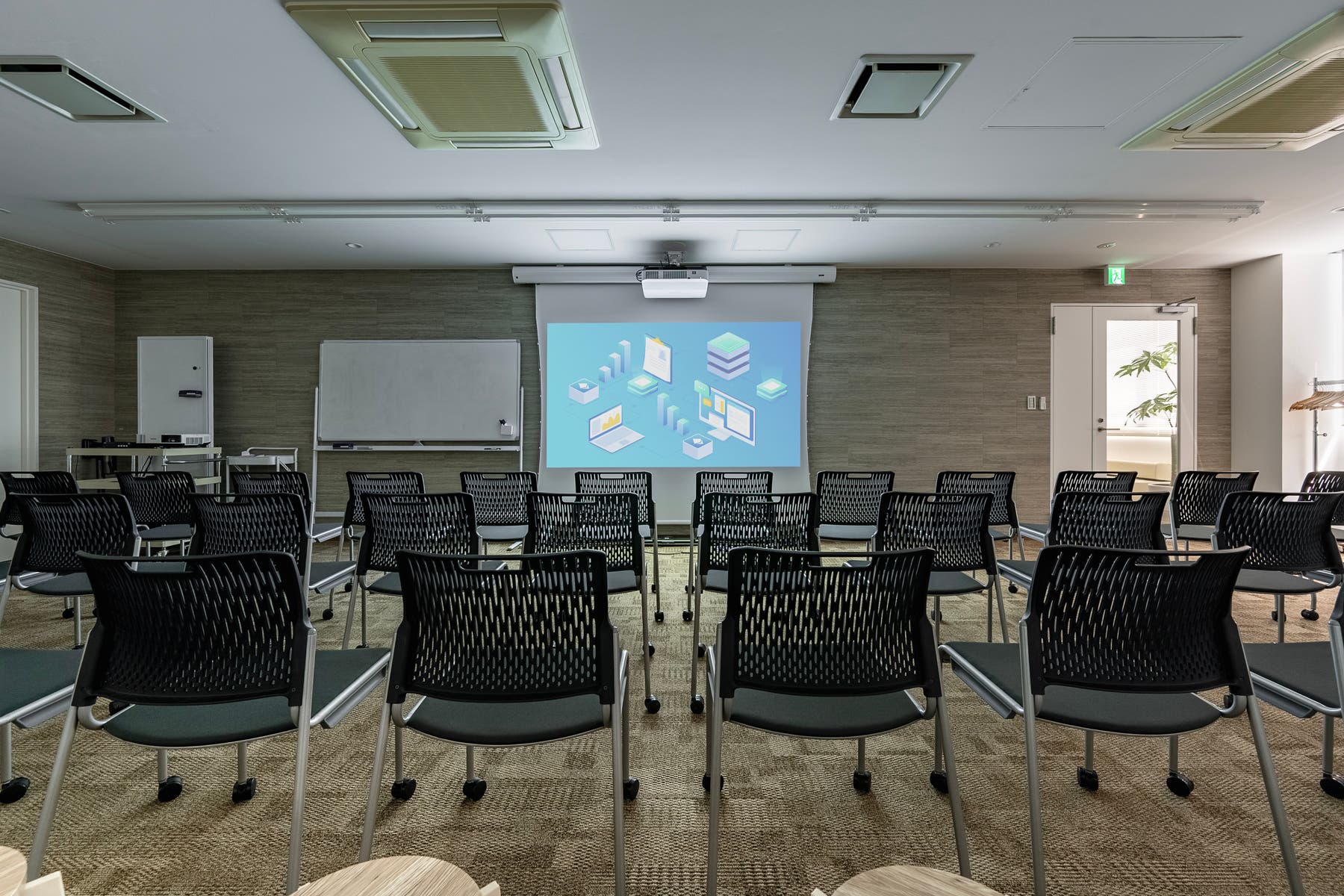 スペモ🏰駒沢大学駅近🚉会議💻セミナー👩‍🏫研修📖説明会🗣️プロジェクター完備🌟786_TreatWORK駒沢大学の写真2