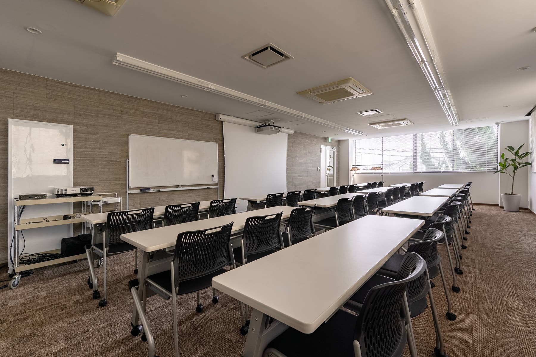 スペモ🏰駒沢大学駅近🚉会議💻セミナー👩‍🏫研修📖説明会🗣️プロジェクター完備🌟786_TreatWORK駒沢大学の写真17