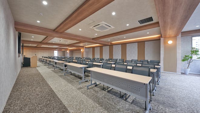 TS新橋4F【新橋駅 徒歩1分】セミナー 研修 パーティー ♥控室あり! 飲食 OK 無料WiFi 駅近★の写真1