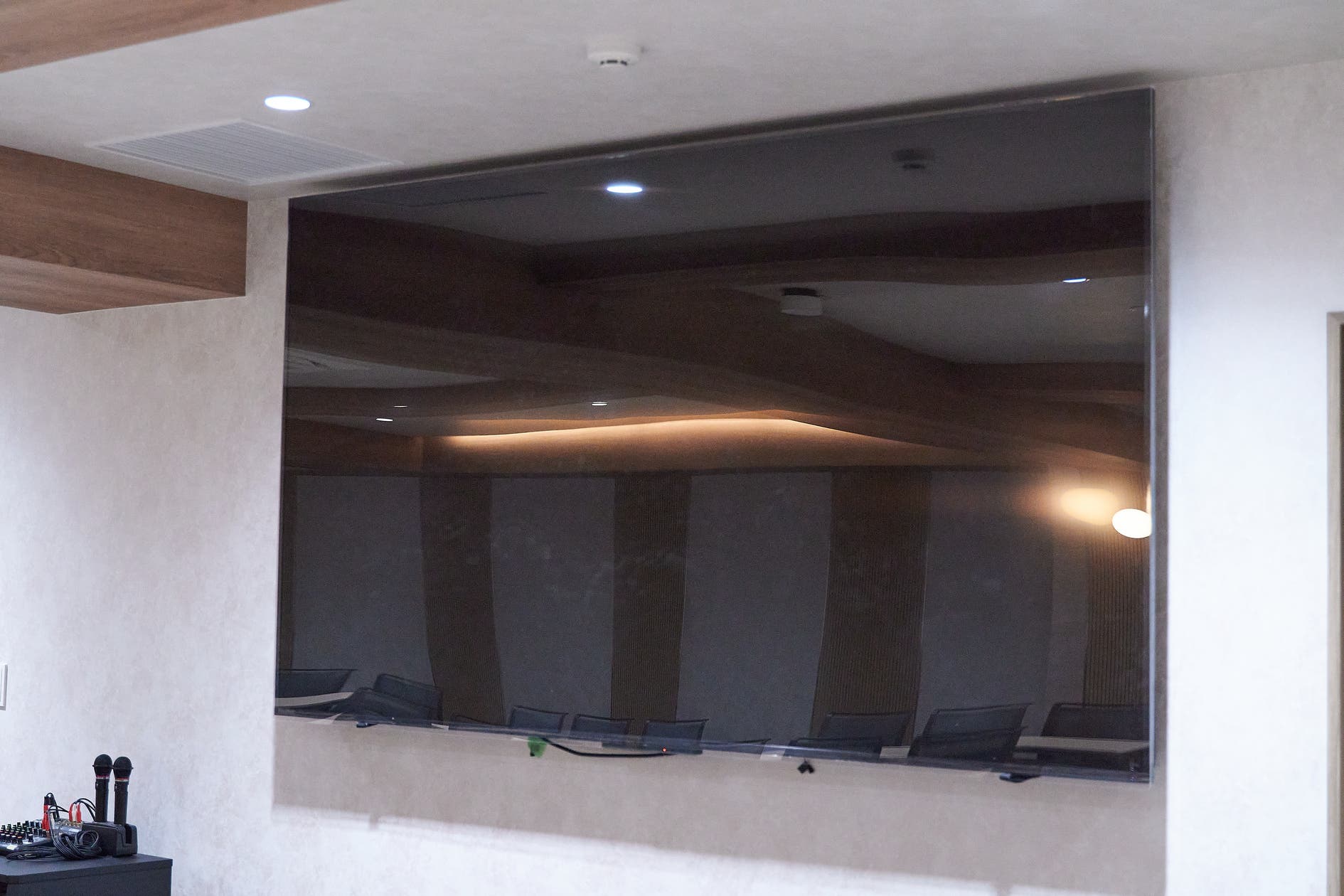 TS新橋4F【新橋駅 徒歩1分】セミナー 研修 パーティー ♥控室あり！ 飲食 OK 無料WiFi 駅近★の写真15