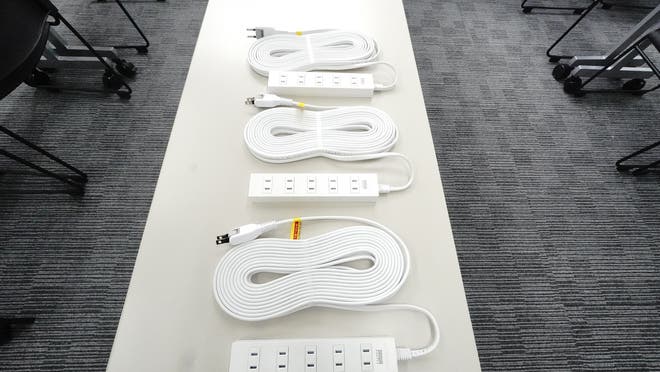 <豊橋駅前 TB3F-D会議室>豊橋駅徒歩1分🚃46名収容🪑光回線Wi-Fi📶プロジェクタ🎥セミナー/研修/会議/ボドゲの写真9