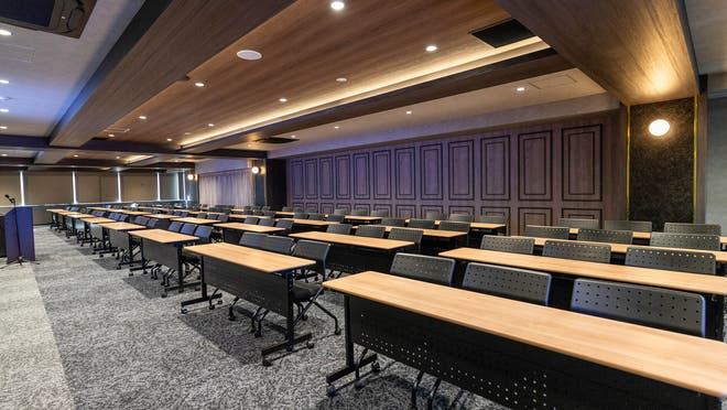 TS新橋5F【新橋駅 徒歩1分】セミナー 研修 パーティー ♥控室あり! 飲食 OK 無料WiFi 駅近★の写真1