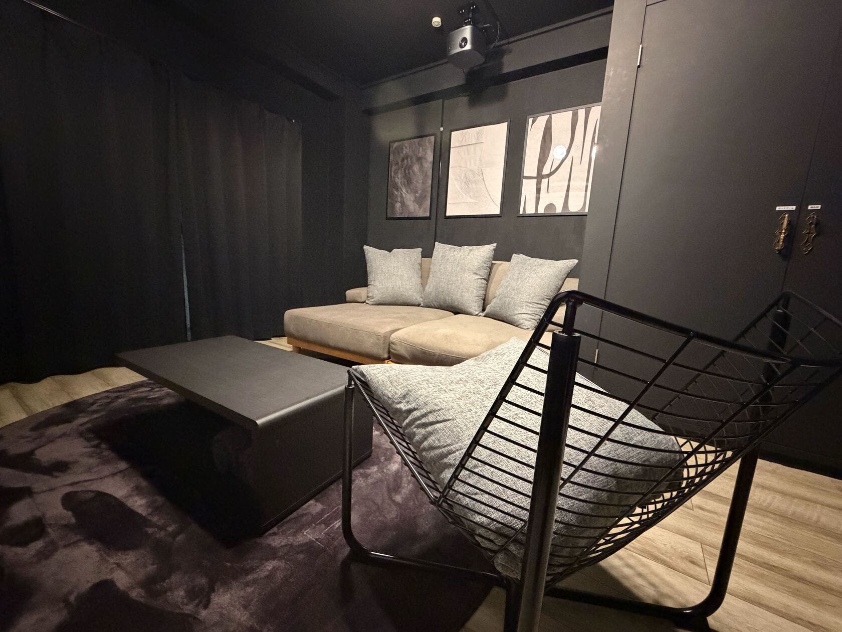 スペモ🎥鶯谷駅徒歩2分🚶‍♀️まったりデート💝プライベートな映画鑑賞🎬️プロジェクター🎞️846_CINEMA鶯谷の写真9