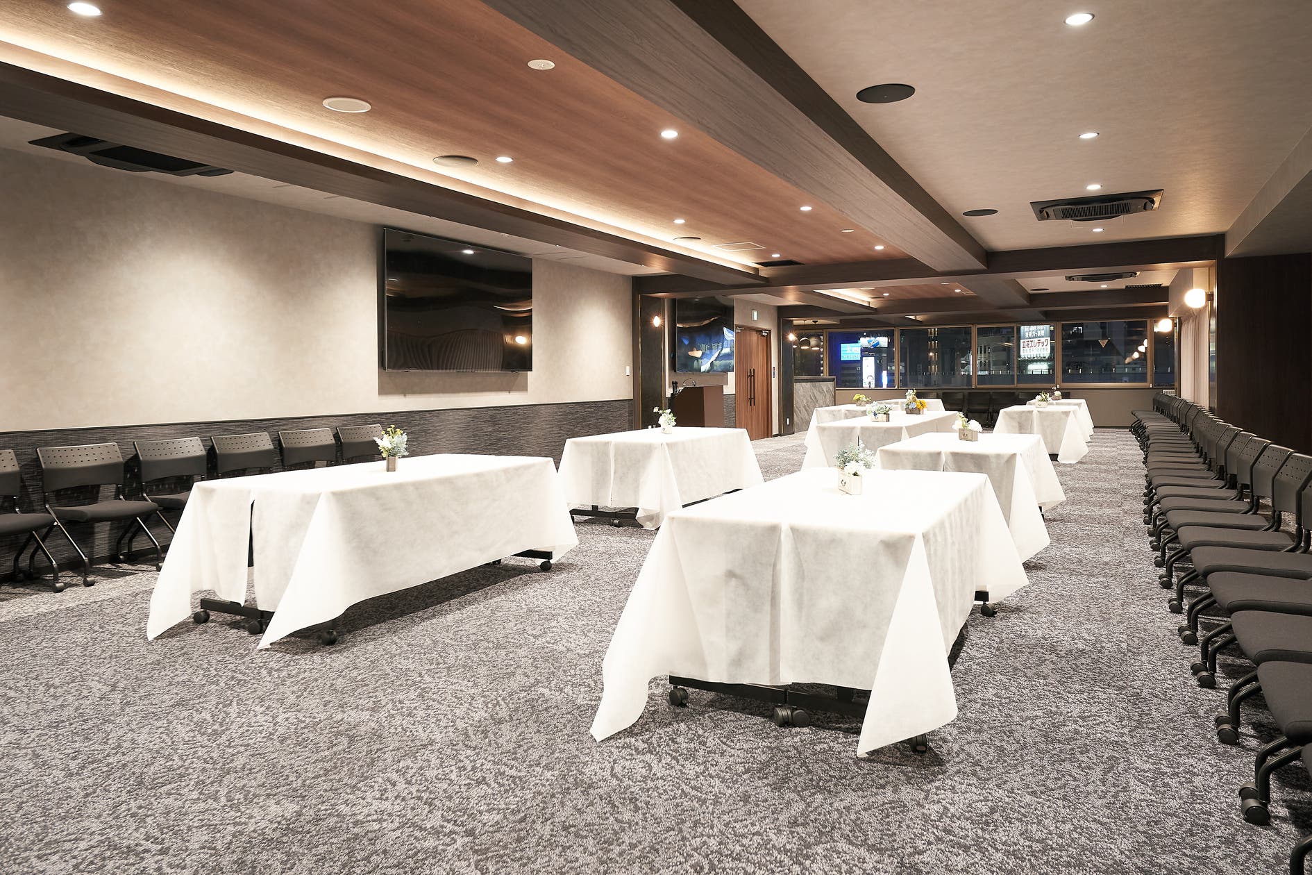 TS新橋5F【新橋駅 徒歩1分】セミナー 研修 パーティー ♥控室あり！ 飲食 OK 無料WiFi 駅近★の写真8