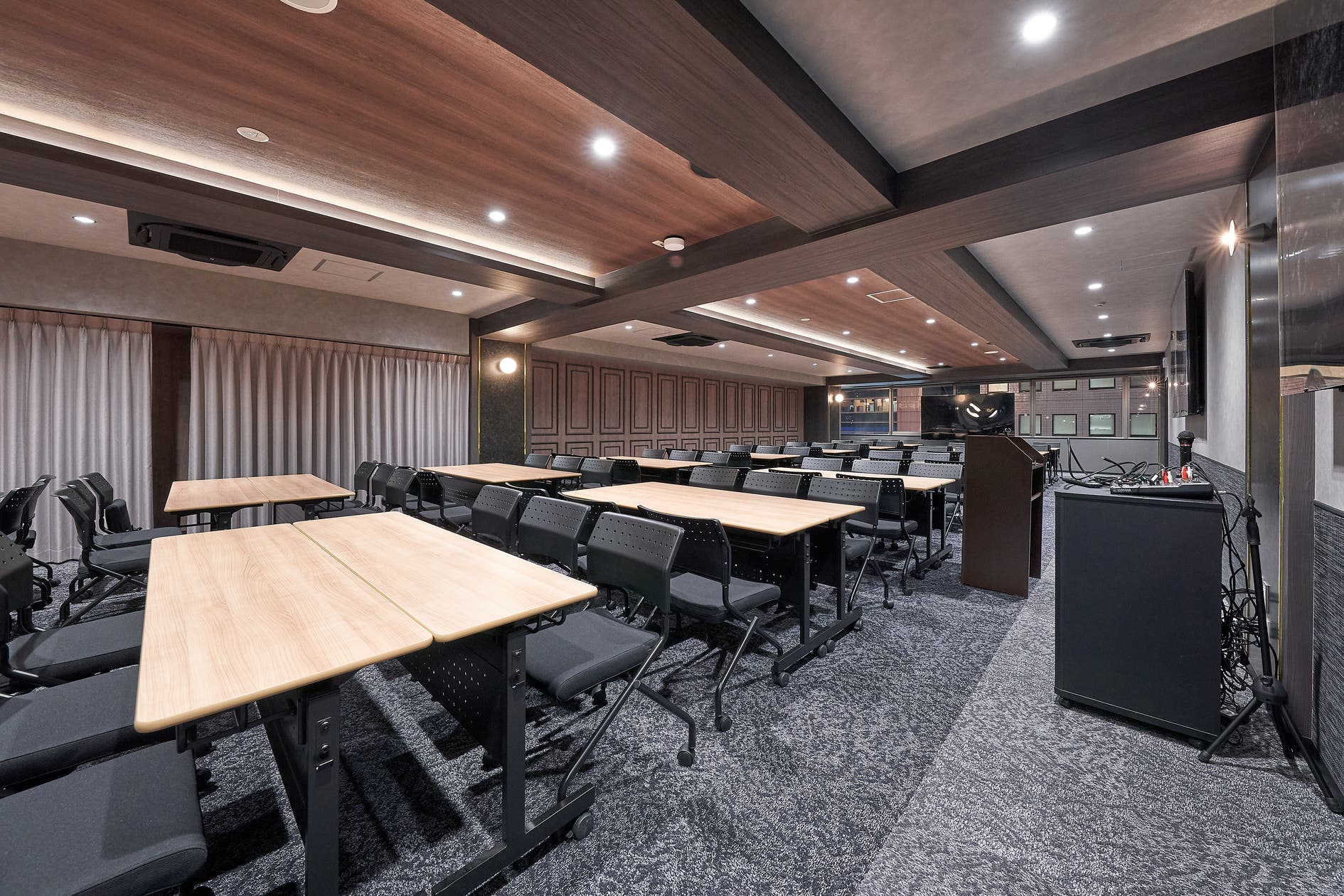 TS新橋5F【新橋駅 徒歩1分】セミナー 研修 パーティー ♥控室あり！ 飲食 OK 無料WiFi 駅近★の写真13