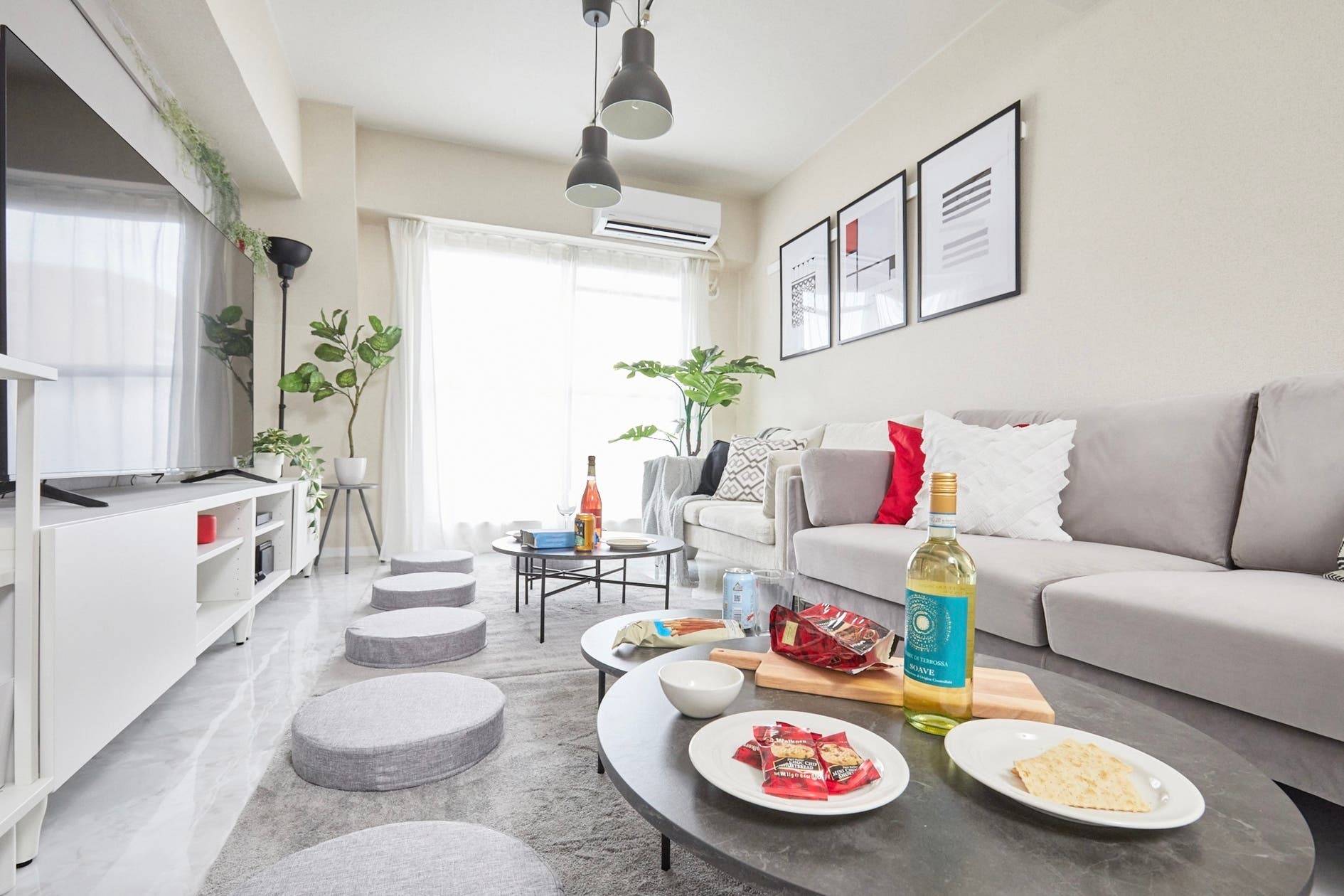 【伏見駅3分】最大16名✨高速光回線&大型モニター🎥備品充実で幅広い用途に最適！綺麗でおしゃれなお部屋で楽しくパーティー💕の写真22