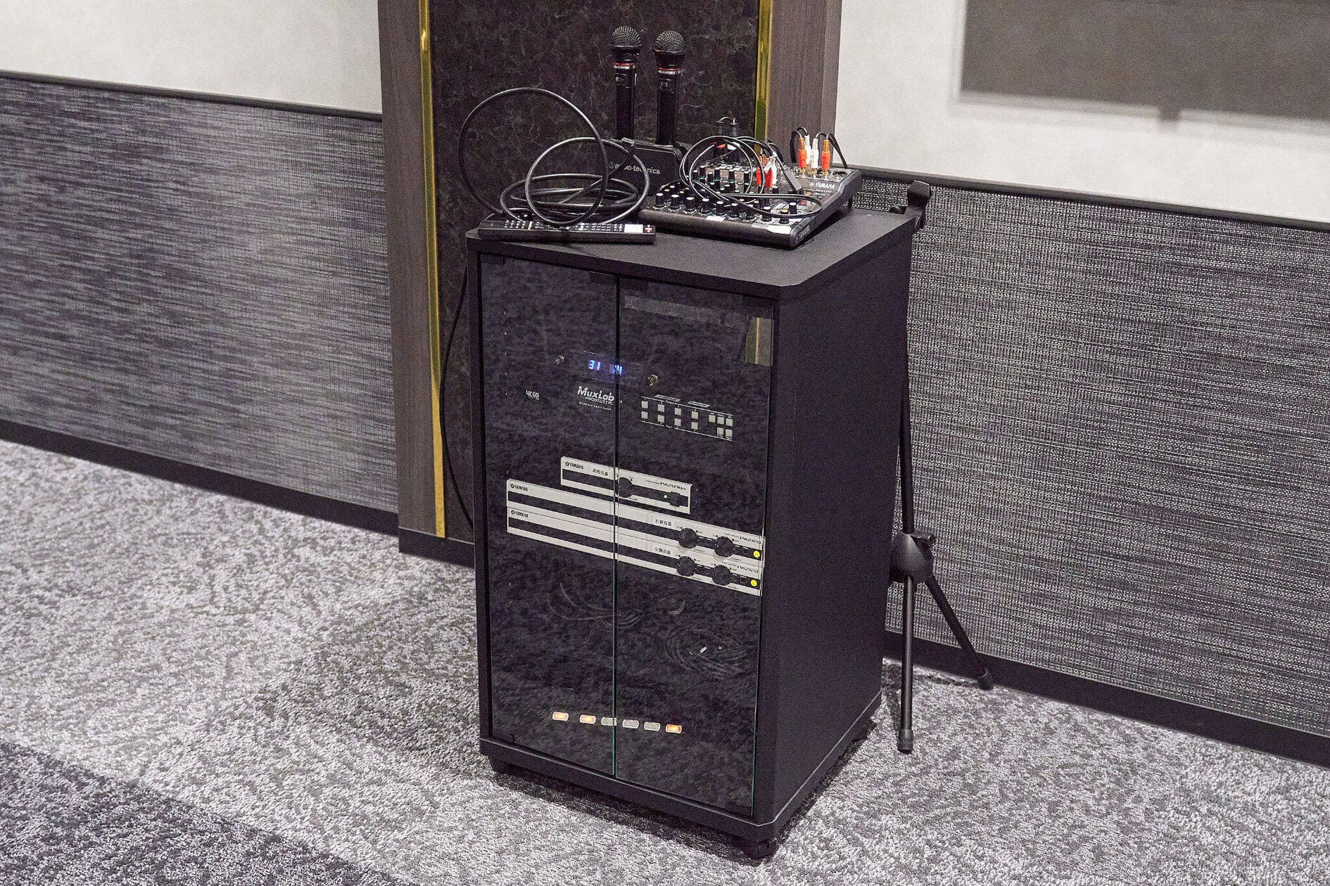 TS新橋5F【新橋駅 徒歩1分】セミナー 研修 パーティー ♥控室あり！ 飲食 OK 無料WiFi 駅近★の写真17