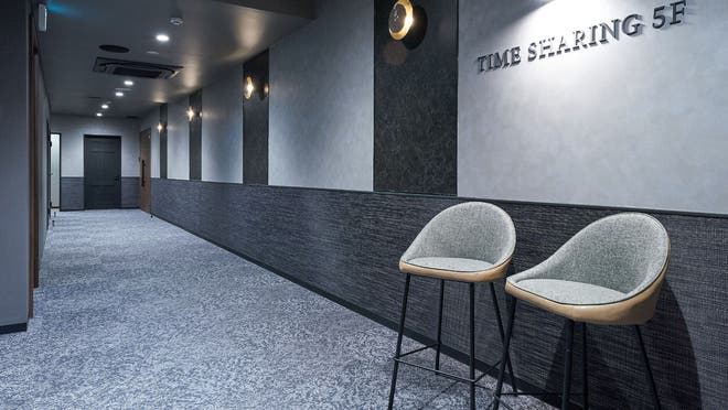 TS新橋5F【新橋駅 徒歩1分】セミナー 研修 パーティー ♥控室あり! 飲食 OK 無料WiFi 駅近★の写真28