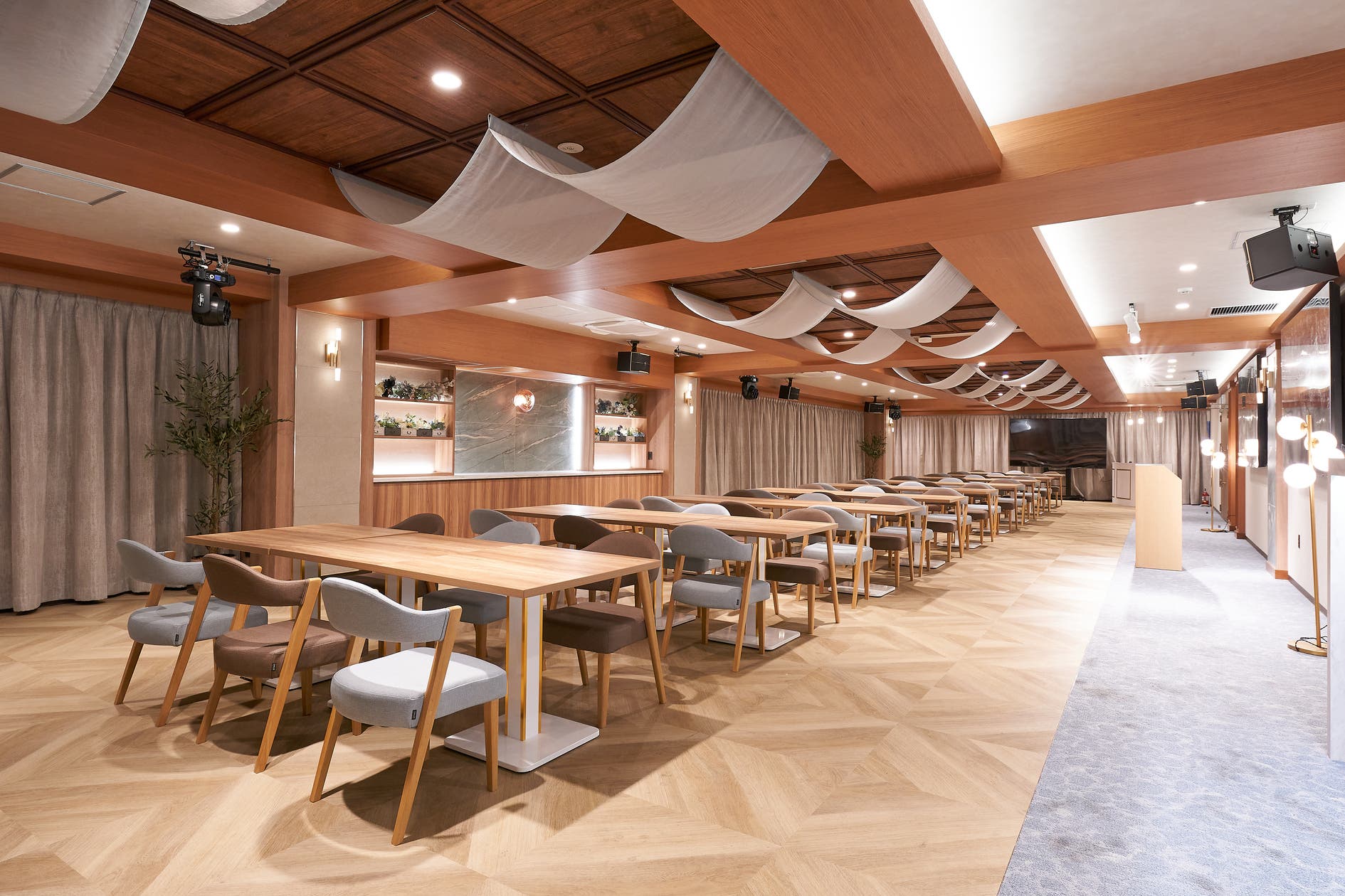 グレパ新橋7F【新橋駅 徒歩1分】パーティ イベント 撮影 ♥控室あり！ 飲食 OK 無料WiFi 駅近★の写真13